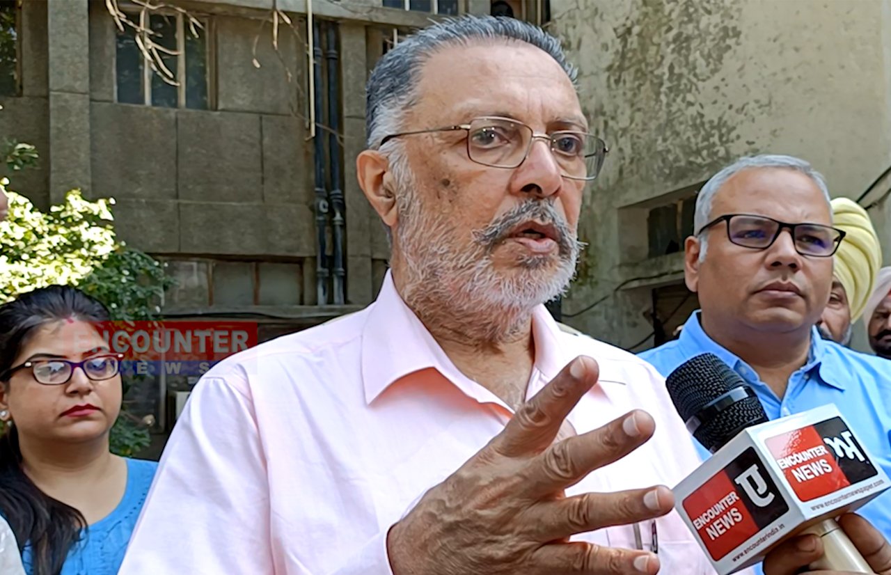 Jalandhar पहुंचे Health Minister Balbir Singh ने अस्पतालों, स्कूलों और ...