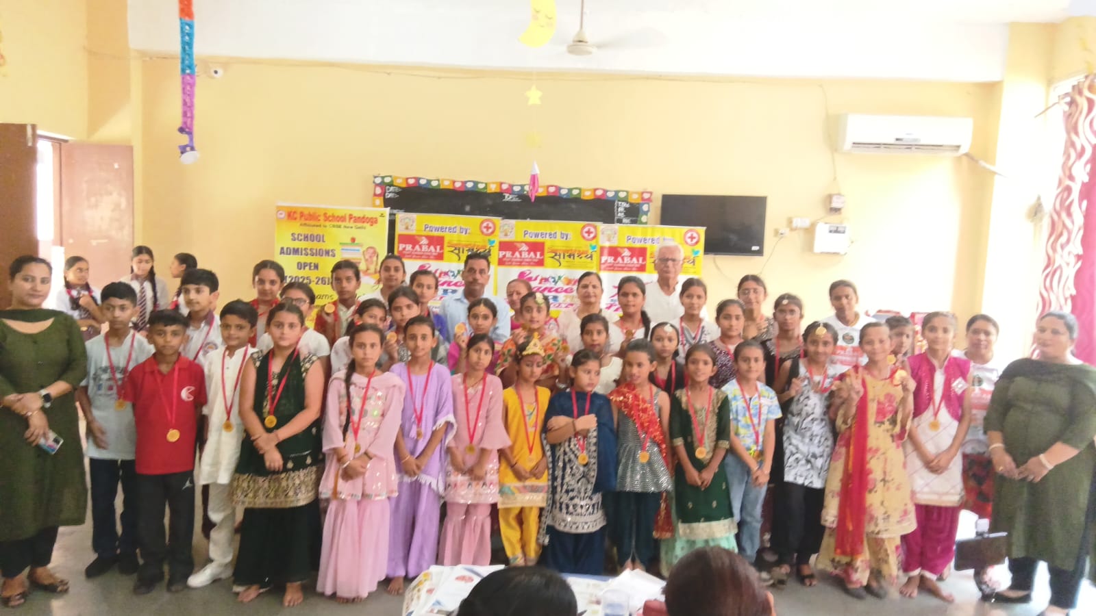 केसी पब्लिक स्कूल पंडोगा में डांस प्रतियोगिता का 31वां ऑडिशन संपन्न